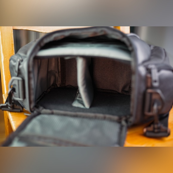 Case Logic | Cameras, Photo & Video | Case Logic Camera Bag | Poshmark